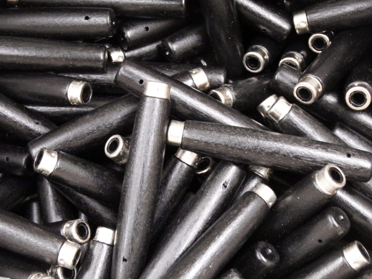 Custom wooden tool handles manufactured for wholesale buyers
